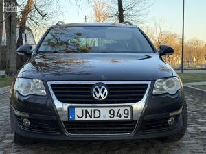 Volkswagen Passat 2010 in Kaunas, with an engine capacity of 1.60 L and mileage of 331 thousand km for 1799 €, photo 3 on AUTOMOTO.COM.LV