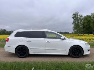 Volkswagen Passat 2010 in Pasvalys, with an engine capacity of 2.00 L and mileage of 261 thousand km for 2630 €, photo 4 on AUTOMOTO.COM.LV