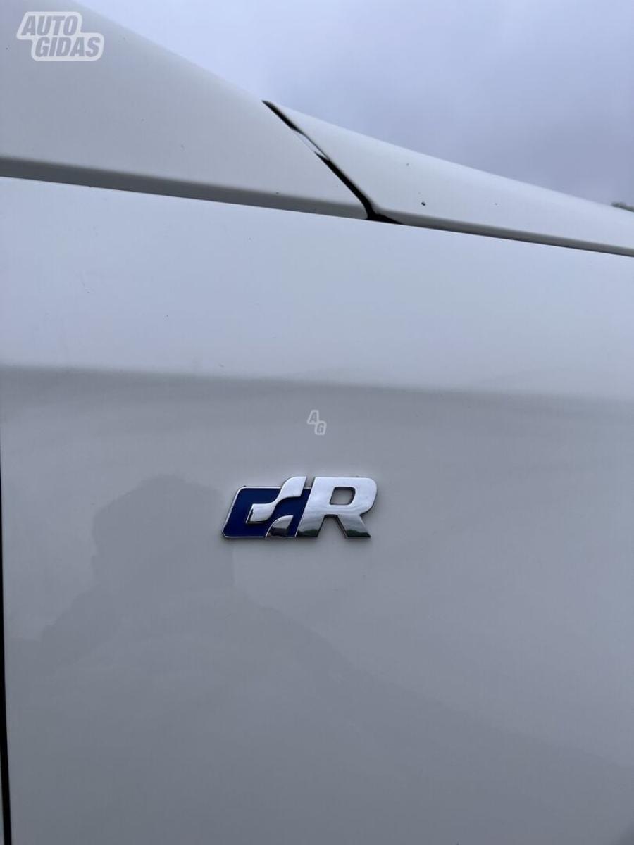 Volkswagen Passat 2010 in Pasvalys, with an engine capacity of 2.00 L and mileage of 261 thousand km for 2630 €, photo 9 on AUTOMOTO.COM.LV