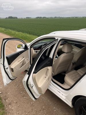 Volkswagen Passat 2010 in Pasvalys, with an engine capacity of 2.00 L and mileage of 261 thousand km for 2630 €, photo 12 on AUTOMOTO.COM.LV