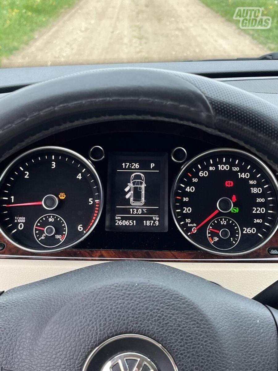 Volkswagen Passat 2010 in Pasvalys, with an engine capacity of 2.00 L and mileage of 261 thousand km for 2630 €, photo 17 on AUTOMOTO.COM.LV