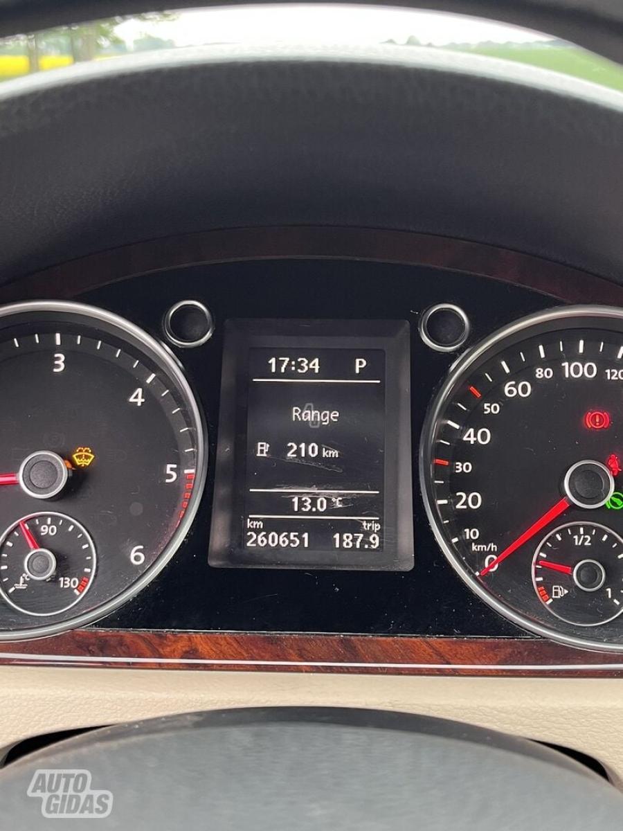 Volkswagen Passat 2010 in Pasvalys, with an engine capacity of 2.00 L and mileage of 261 thousand km for 2630 €, photo 19 on AUTOMOTO.COM.LV