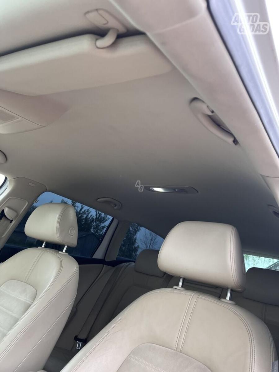 Volkswagen Passat 2010 in Pasvalys, with an engine capacity of 2.00 L and mileage of 261 thousand km for 2630 €, photo 33 on AUTOMOTO.COM.LV