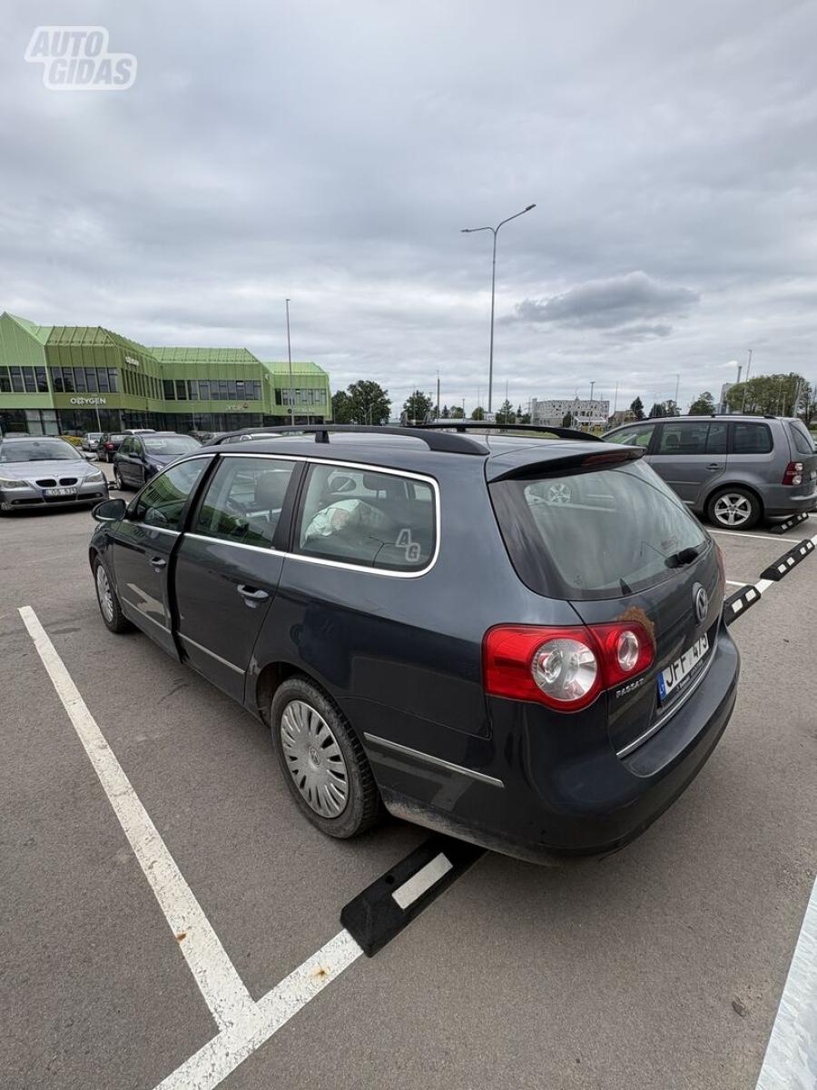 Volkswagen Passat 2010 Kauņa, ar dzinēja tilpumu 2.00 L un nobraukumu 240 tūkst. km par 1100 €, foto 4 vietnē AUTOMOTO.COM.LV
