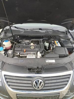 Volkswagen Passat 2010 in Marijampole, with an engine capacity of 1.40 L and mileage of 180 thousand km for 2999 €, photo 8 on AUTOMOTO.COM.LV