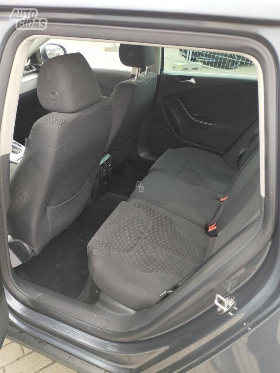 Volkswagen Passat 2010 in Marijampole, with an engine capacity of 1.40 L and mileage of 180 thousand km for 2999 €, photo 9 on AUTOMOTO.COM.LV