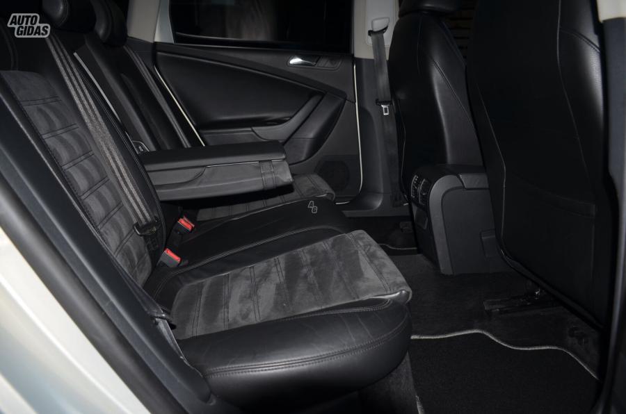 Volkswagen Passat 2010 in Kaunas, with an engine capacity of 2.00 L and mileage of 256 thousand km for 3999 €, photo 30 on AUTOMOTO.COM.LV