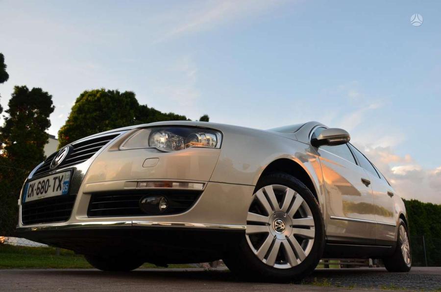 Volkswagen Passat 2010 in Kaunas, with an engine capacity of 2.00 L and mileage of 256 thousand km for 3999 €, photo 8 on AUTOMOTO.COM.LV