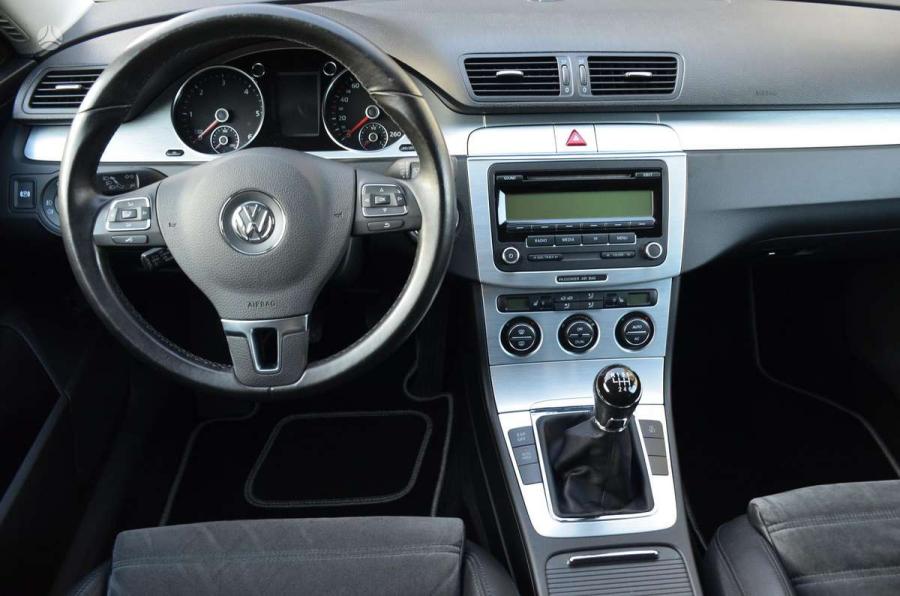 Volkswagen Passat 2010 in Kaunas, with an engine capacity of 2.00 L and mileage of 256 thousand km for 3999 €, photo 15 on AUTOMOTO.COM.LV