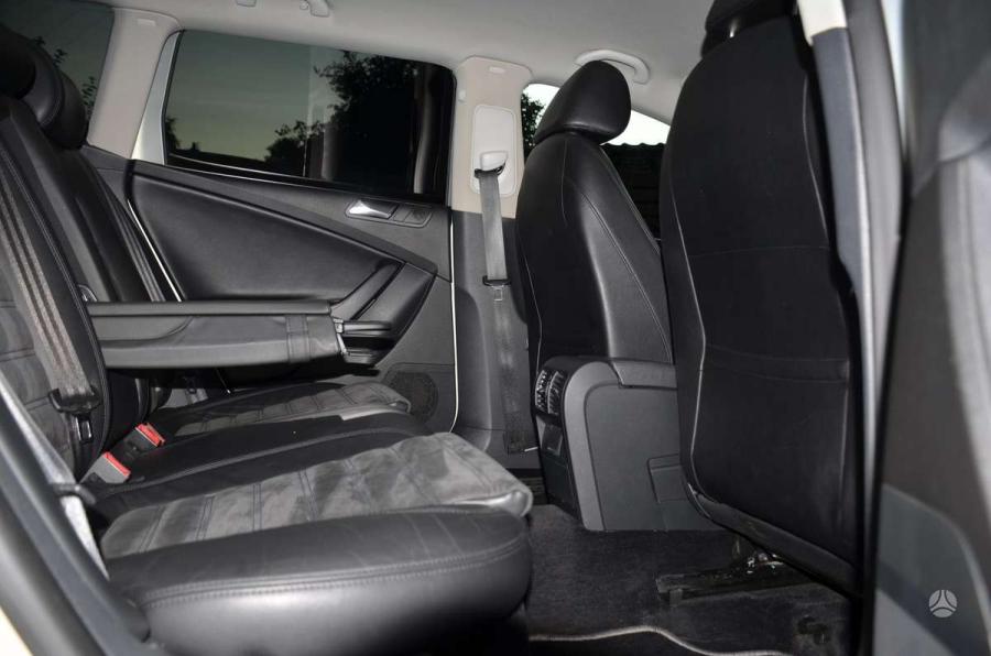 Volkswagen Passat 2010 in Kaunas, with an engine capacity of 2.00 L and mileage of 256 thousand km for 3999 €, photo 21 on AUTOMOTO.COM.LV