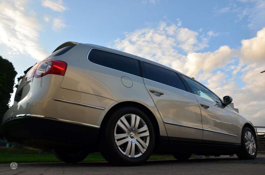 Volkswagen Passat 2010 in Kaunas, with an engine capacity of 2.00 L and mileage of 256 thousand km for 3999 €, photo 40 on AUTOMOTO.COM.LV