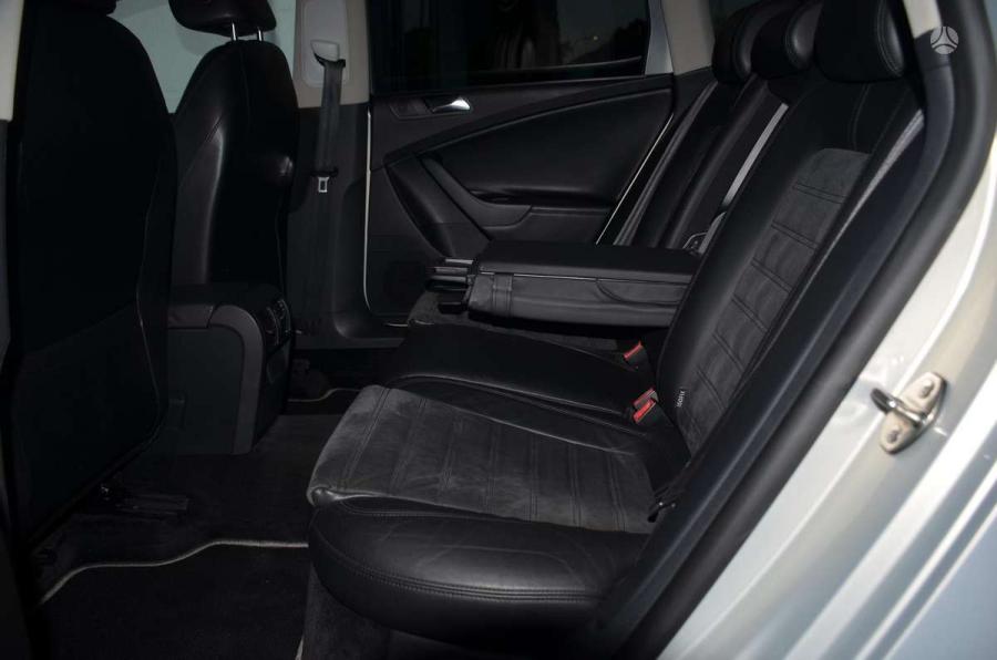 Volkswagen Passat 2010 in Kaunas, with an engine capacity of 2.00 L and mileage of 256 thousand km for 3999 €, photo 45 on AUTOMOTO.COM.LV
