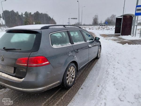 Volkswagen Passat 2011 in Vilnius, with an engine capacity of 1.60 L and mileage of 308 thousand km for 3200 €, photo 4 on AUTOMOTO.COM.LV