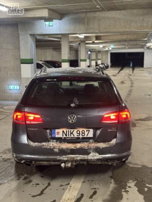 Volkswagen Passat 2011 in Vilnius, with an engine capacity of 1.60 L and mileage of 307 thousand km for 2700 €, photo 5 on AUTOMOTO.COM.LV
