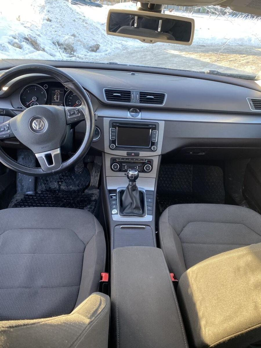 Volkswagen Passat 2011 Viļņa, ar dzinēja tilpumu 2.00 L un nobraukumu 293 tūkst. km par 4400 €, foto 3 vietnē AUTOMOTO.COM.LV