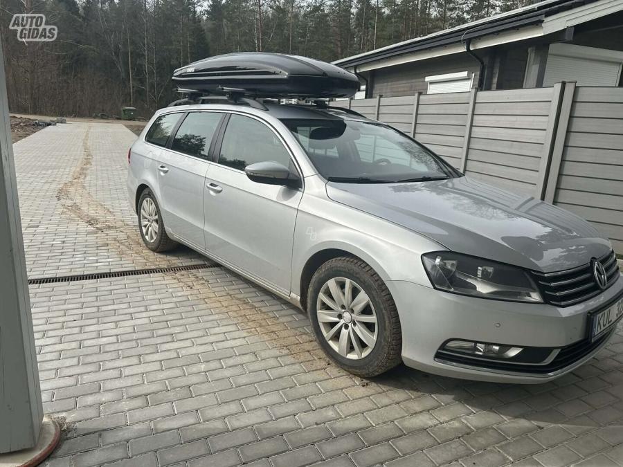 Volkswagen Passat 2011 in Vilnius, with an engine capacity of 2.00 L and mileage of 330 thousand km for 4600 €, photo 3 on AUTOMOTO.COM.LV