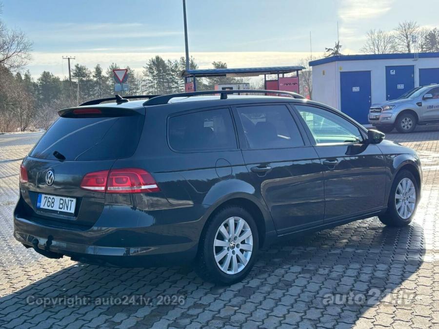 Volkswagen Passat 2011 in Narva, with an engine capacity of 1.60 L and mileage of 360 thousand km for 3900 €, photo 4 on AUTOMOTO.COM.LV