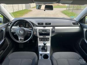 Volkswagen Passat 2011 Vilkaviškis, ar dzinēja tilpumu 2.00 L un nobraukumu 265 tūkst. km par 4700 €, foto 9 vietnē AUTOMOTO.COM.LV