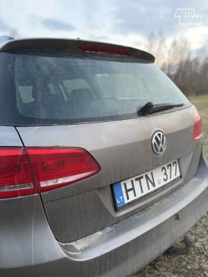 Volkswagen Passat 2011 in Vilnius, with an engine capacity of 2.00 L and mileage of 248 thousand km for 2900 €, photo 3 on AUTOMOTO.COM.LV
