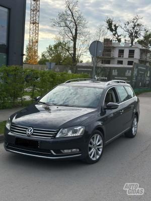 Volkswagen Passat 2011 in Kaunas, with an engine capacity of 2.00 L and mileage of 361 thousand km for 5800 €, photo  on AUTOMOTO.COM.LV