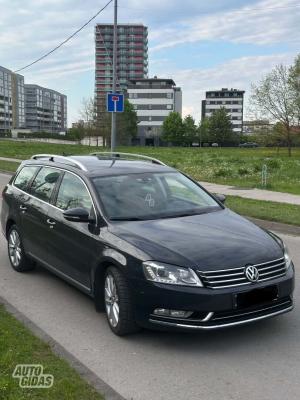 Volkswagen Passat 2011 in Kaunas, with an engine capacity of 2.00 L and mileage of 361 thousand km for 5800 €, photo 3 on AUTOMOTO.COM.LV