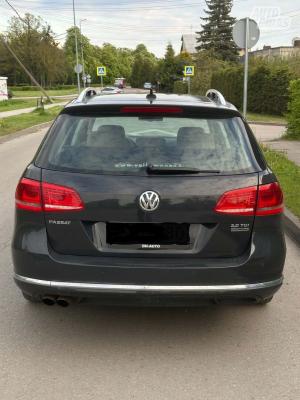 Volkswagen Passat 2011 in Kaunas, with an engine capacity of 2.00 L and mileage of 361 thousand km for 5800 €, photo 7 on AUTOMOTO.COM.LV