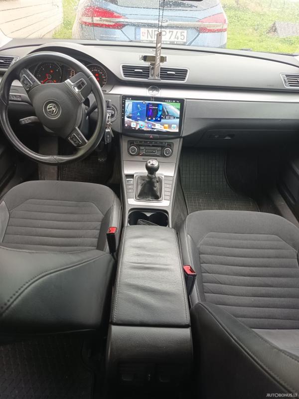 Volkswagen Passat 2011 in Kursenai, with an engine capacity of 1.97 L and mileage of 390 thousand km for 4000 €, photo 2 on AUTOMOTO.COM.LV