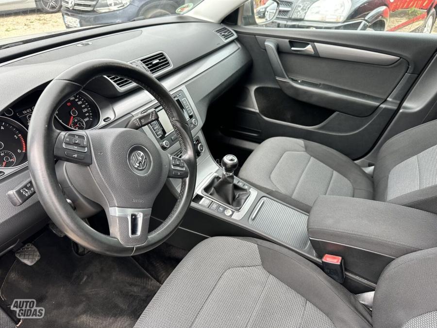 Volkswagen Passat 2011 Pabradė, ar dzinēja tilpumu 2.00 L un nobraukumu 257 tūkst. km par 6350 €, foto 9 vietnē AUTOMOTO.COM.LV