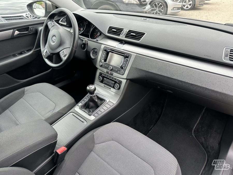 Volkswagen Passat 2011 Pabradė, ar dzinēja tilpumu 2.00 L un nobraukumu 257 tūkst. km par 6350 €, foto 11 vietnē AUTOMOTO.COM.LV
