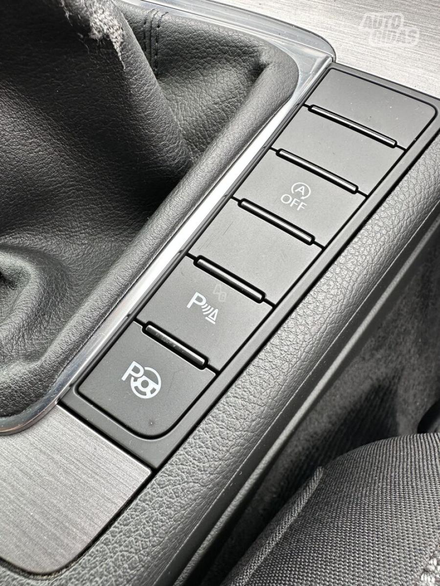 Volkswagen Passat 2011 Pabradė, ar dzinēja tilpumu 2.00 L un nobraukumu 257 tūkst. km par 6350 €, foto 12 vietnē AUTOMOTO.COM.LV