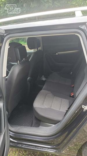 Volkswagen Passat 2011 Jurbarkas, ar dzinēja tilpumu 2.00 L un nobraukumu 269 tūkst. km par 3800 €, foto 8 vietnē AUTOMOTO.COM.LV