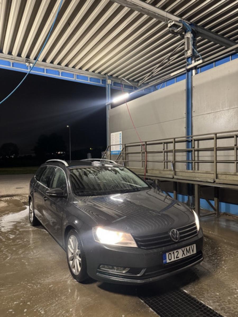 Volkswagen Passat 2011 in Tartu, with an engine capacity of 2.00 L and mileage of 318 thousand km for 6100 €, photo 7 on AUTOMOTO.COM.LV