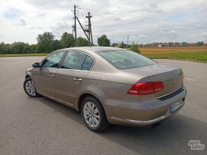 Volkswagen Passat 2011 in Vilnius, with an engine capacity of 2.00 L and mileage of 236 thousand km for 5100 €, photo 5 on AUTOMOTO.COM.LV