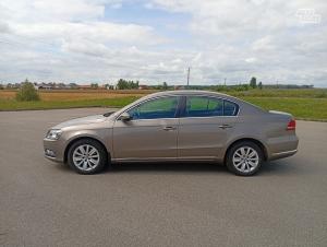 Volkswagen Passat 2011 in Vilnius, with an engine capacity of 2.00 L and mileage of 236 thousand km for 5100 €, photo 8 on AUTOMOTO.COM.LV