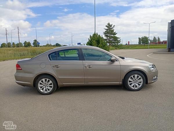 Volkswagen Passat 2011 in Vilnius, with an engine capacity of 2.00 L and mileage of 236 thousand km for 5100 €, photo 8 on AUTOMOTO.COM.LV