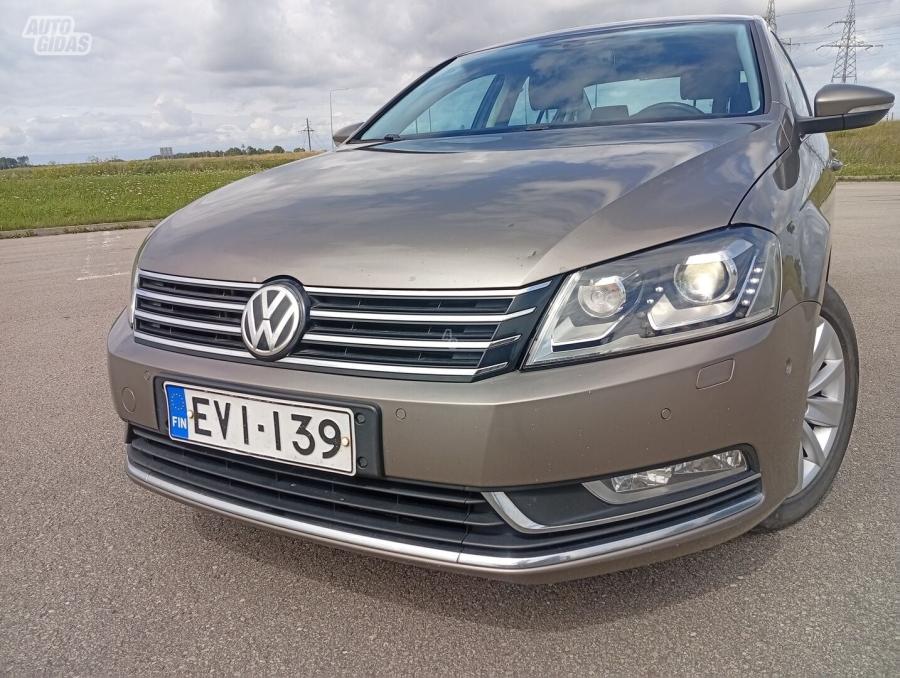Volkswagen Passat 2011 in Vilnius, with an engine capacity of 2.00 L and mileage of 236 thousand km for 5100 €, photo 12 on AUTOMOTO.COM.LV
