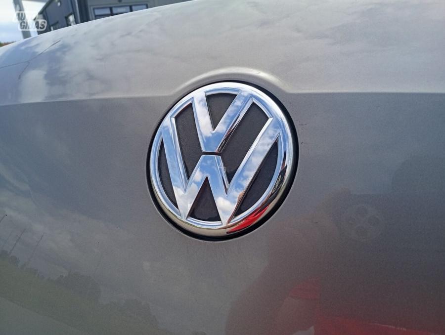 Volkswagen Passat 2011 in Vilnius, with an engine capacity of 2.00 L and mileage of 236 thousand km for 5100 €, photo 20 on AUTOMOTO.COM.LV
