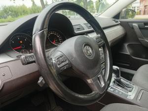 Volkswagen Passat 2011 in Vilnius, with an engine capacity of 2.00 L and mileage of 236 thousand km for 5100 €, photo 21 on AUTOMOTO.COM.LV