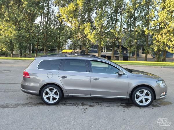 Volkswagen Passat 2011 in Siauliai, with an engine capacity of 1.60 L and mileage of 286 thousand km for 3100 €, photo 8 on AUTOMOTO.COM.LV