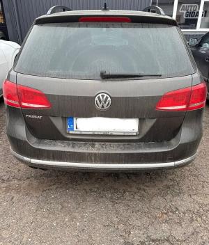 Volkswagen Passat 2012 in Vilnius, with an engine capacity of 2.00 L and mileage of 301 thousand km for 4100 €, photo 4 on AUTOMOTO.COM.LV