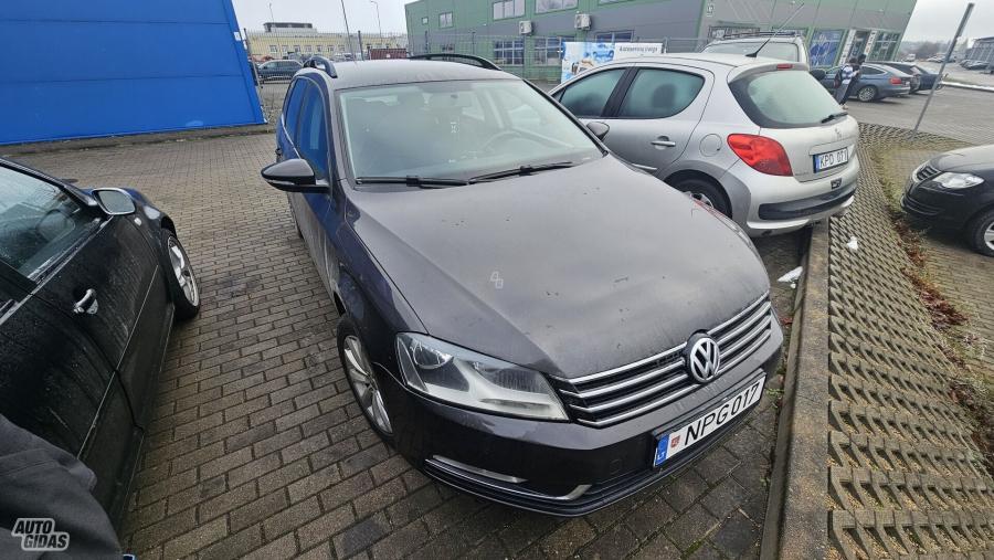 Volkswagen Passat 2012 Šauļi, ar dzinēja tilpumu 1.60 L un nobraukumu 294 tūkst. km par 4700 €, foto 1 vietnē AUTOMOTO.COM.LV