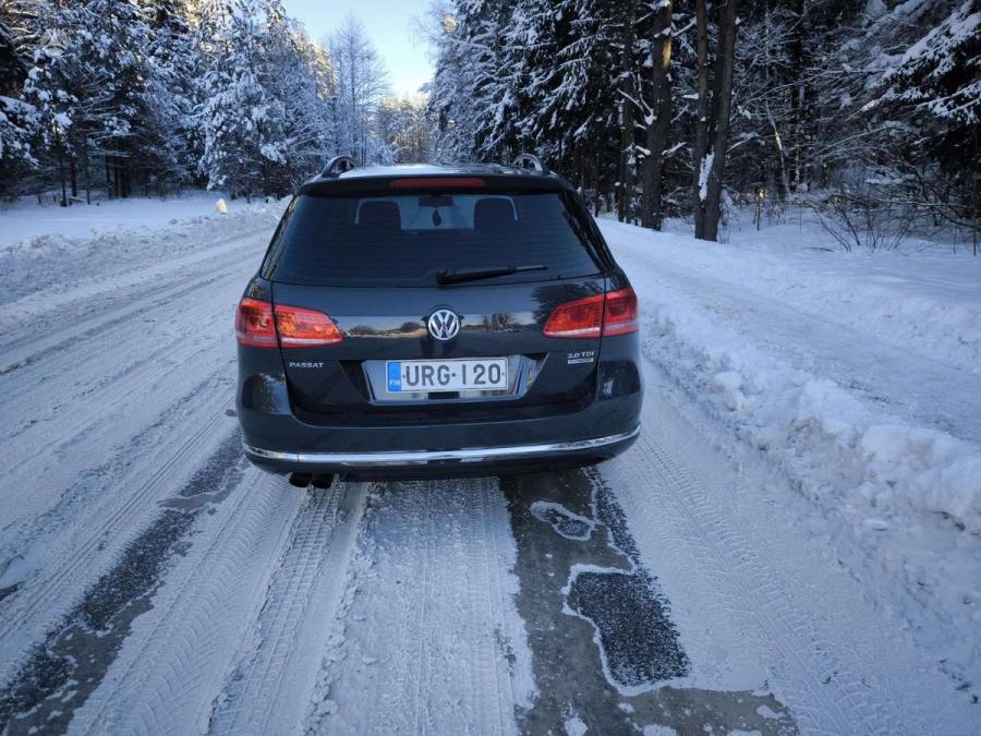 Volkswagen Passat 2012 Šalčininkai, ar dzinēja tilpumu 2.00 L un nobraukumu 300 tūkst. km par 4850 €, foto 16 vietnē AUTOMOTO.COM.LV
