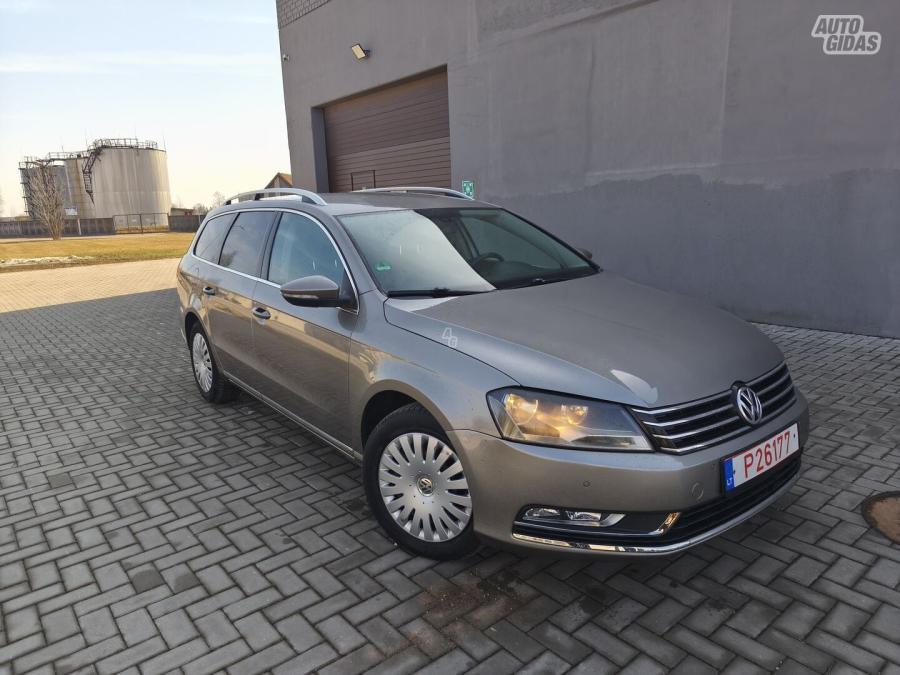 Volkswagen Passat 2012 in Jurbarkas, with an engine capacity of 2.00 L and mileage of 275 thousand km for 4400 €, photo 1 on AUTOMOTO.COM.LV