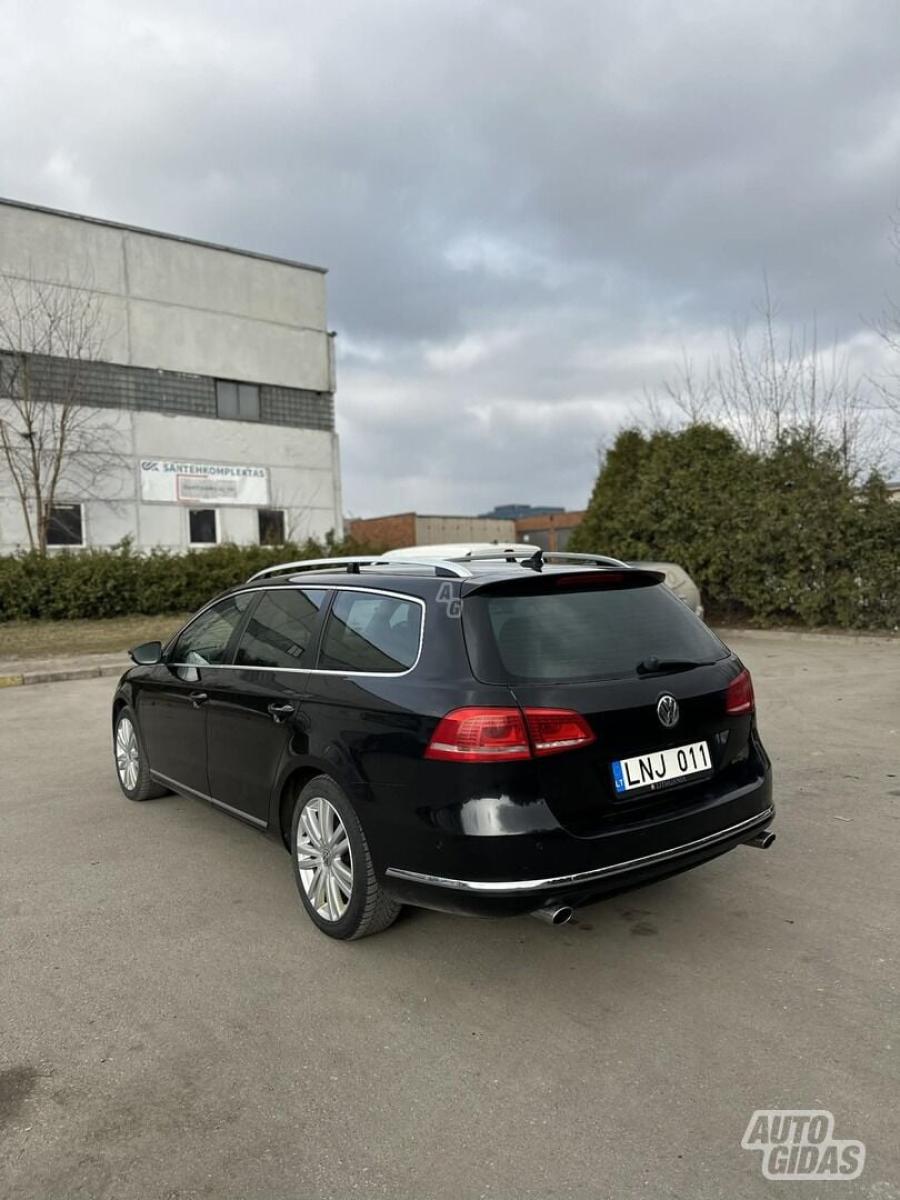Volkswagen Passat 2012 in Kaunas, with an engine capacity of 2.00 L and mileage of 304 thousand km for 6600 €, photo 3 on AUTOMOTO.COM.LV