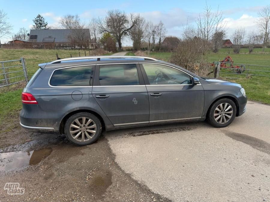 Volkswagen Passat 2012 in Mazeikiai, with an engine capacity of 2.00 L and mileage of 369 thousand km for 3650 €, photo 14 on AUTOMOTO.COM.LV