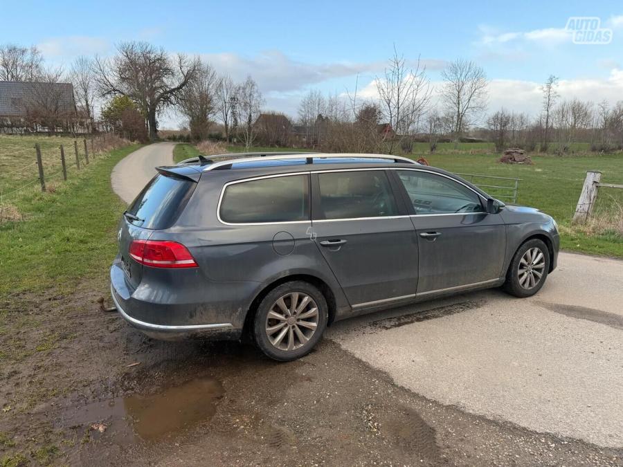 Volkswagen Passat 2012 in Mazeikiai, with an engine capacity of 2.00 L and mileage of 369 thousand km for 3650 €, photo 17 on AUTOMOTO.COM.LV