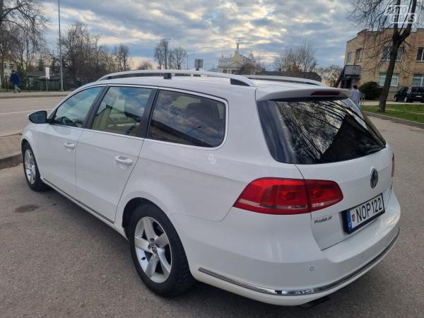 Volkswagen Passat 2012 in Ukmerge, with an engine capacity of 2.00 L and mileage of 370 thousand km for 3200 €, photo 2 on AUTOMOTO.COM.LV