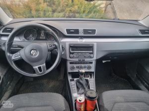 Volkswagen Passat 2012 in Ukmerge, with an engine capacity of 2.00 L and mileage of 370 thousand km for 3200 €, photo 13 on AUTOMOTO.COM.LV