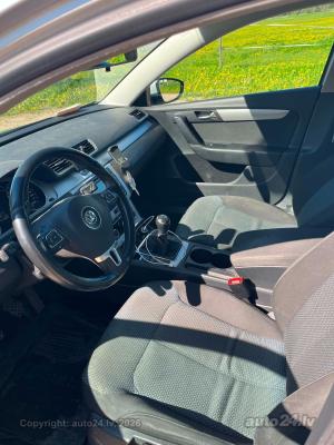 Volkswagen Passat 2012 in Viljandi, with an engine capacity of 1.60 L and mileage of 350 thousand km for 3900 €, photo 3 on AUTOMOTO.COM.LV