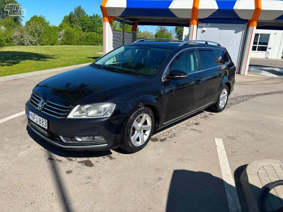 Volkswagen Passat 2012 in Mazeikiai, with an engine capacity of 2.00 L and mileage of 403 thousand km for 4850 €, photo 6 on AUTOMOTO.COM.LV